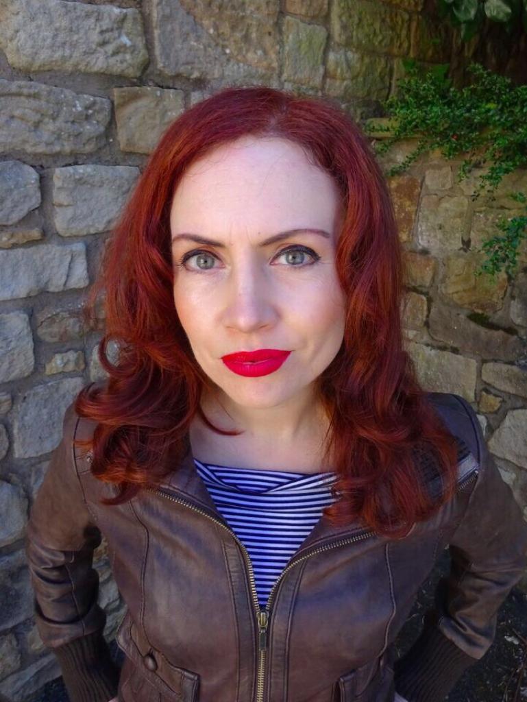 About – zoe lambert